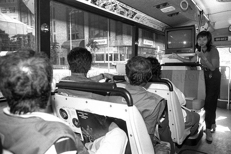 A RIDE ON SENTOSA ESCAPADE BUS SERVICE BETWEEN ORCHARD ROAD