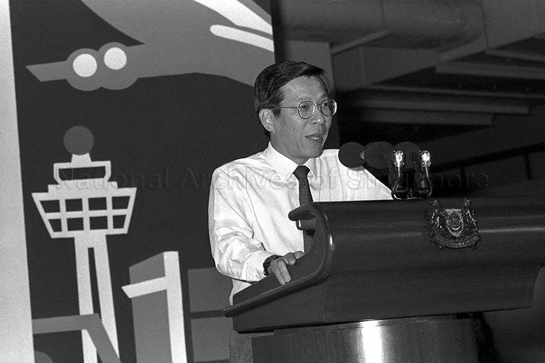 Minister for Communications and the Environment Mah Bow Tan