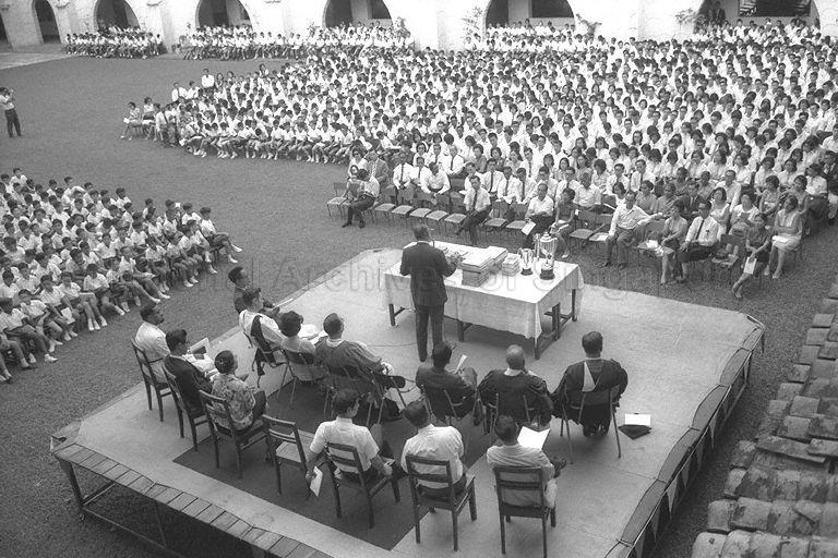 MINISTER FOR NATIONAL DEVELOPMENT LIM KIM SAN (BACK TO