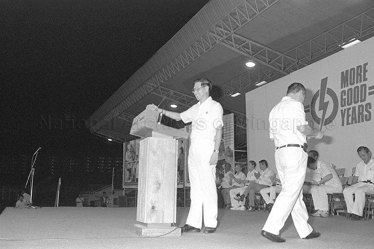 Second Deputy Prime Minister Ong Teng Cheong addressing the