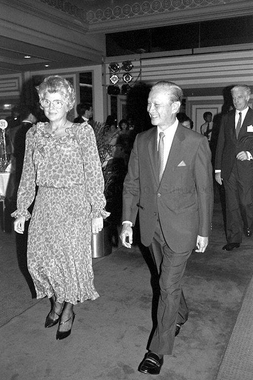 President Wee Kim Wee arriving at the 150th anniversary