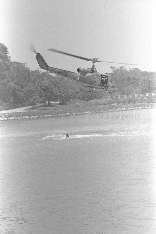 Demonstration by Naval Diving Unit during President Wee Kim