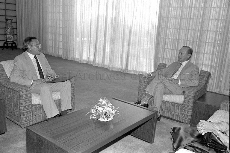 President Wee Kim Wee with Singapore Ambassador to Indonesia
