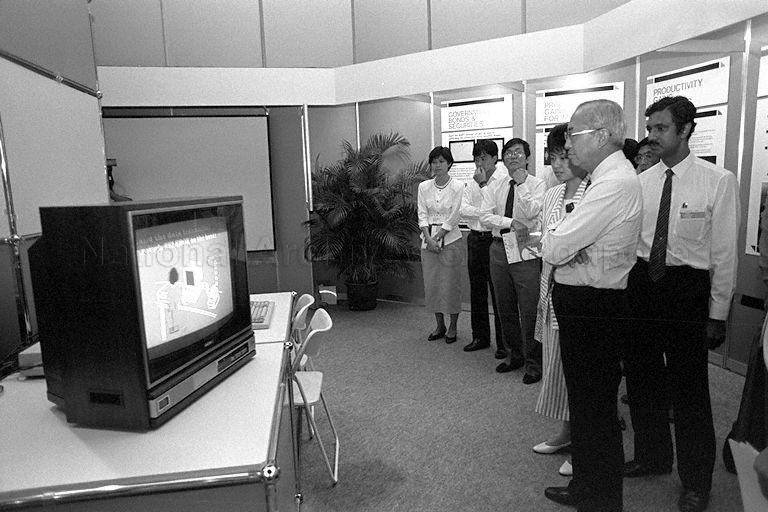 Minister for Finance and Health Dr Richard Hu Tsu Tau