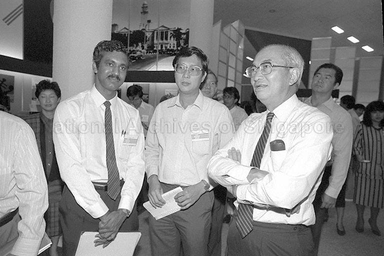Minister for Finance and Health Dr Richard Hu Tsu Tau (right