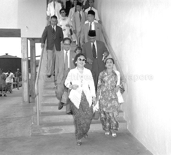 Chief Minister Lim Yew Hock (second row, left), Federation
