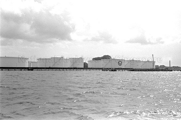 Capacity of 484,000 cubic metres for storing petroleum