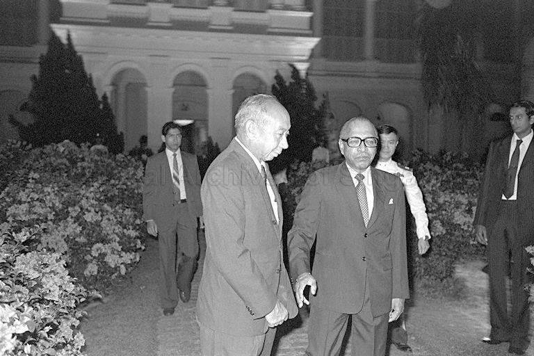 President C V Devan Nair arriving for Teachers' Day buffet