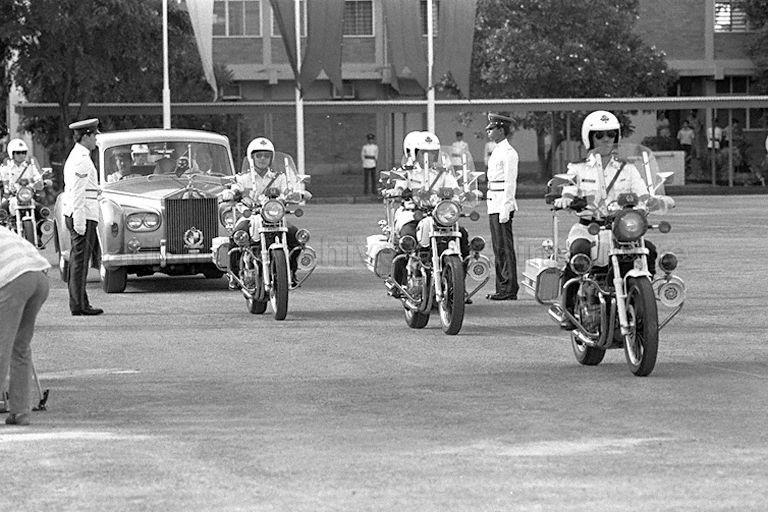 The motorcade of President Devan Nair arriving at Pasir Laba