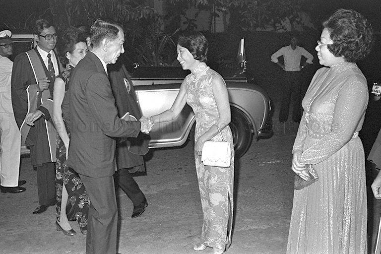 President Dr Benjamin Sheares, Patron of the College of