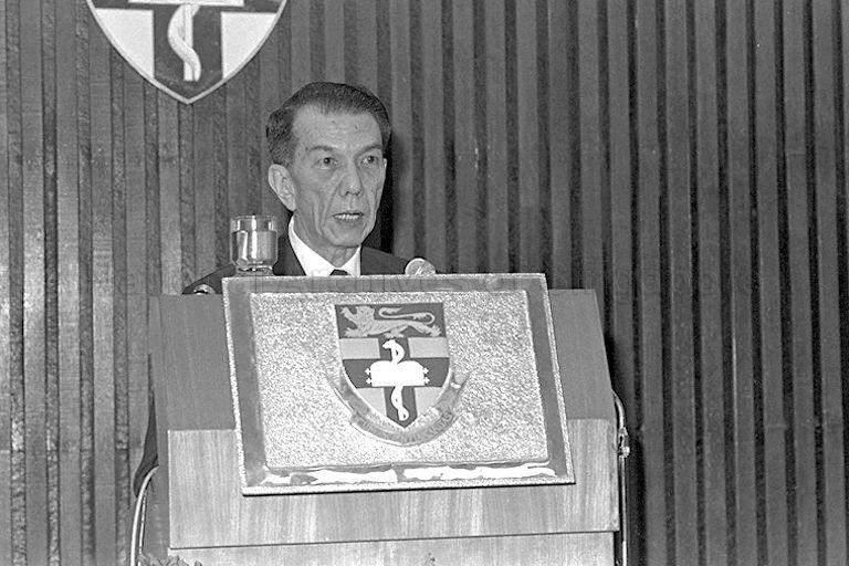 President Dr Benjamin Sheares, Patron of the College of