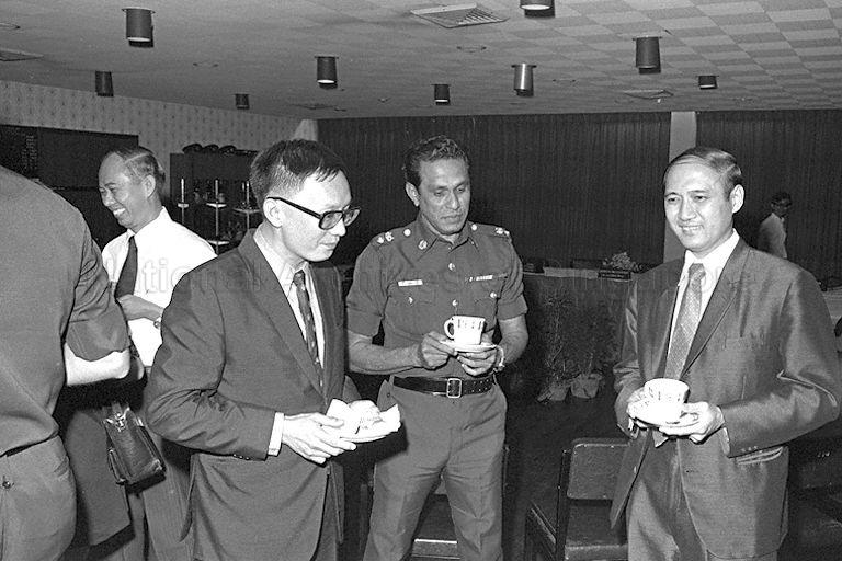 Minister for Education Dr Lee Chiaw Meng (right) with