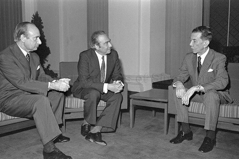 President Dr Benjamin Sheares (right) talking with President