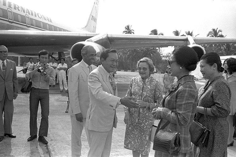 Minister for Foreign Affairs S Rajaratnam and Mrs Piroska