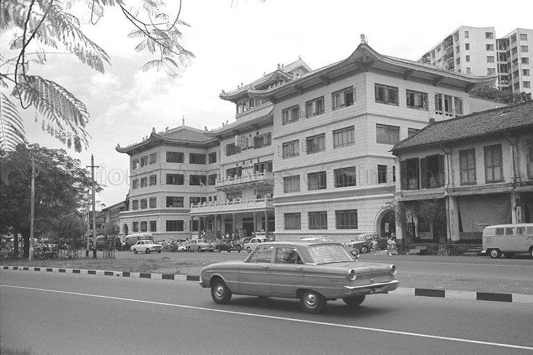 TEOCHEW BUILDING AT TANK ROAD WHERE NGEE ANN COLLEGE IS