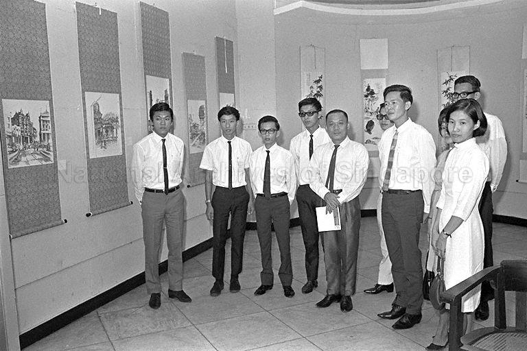 Minister of State for Culture Lee Khoon Choy (holding