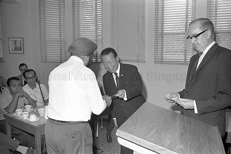 Singapore Turf Club Chairman Tan Sri Runme Shaw (second from