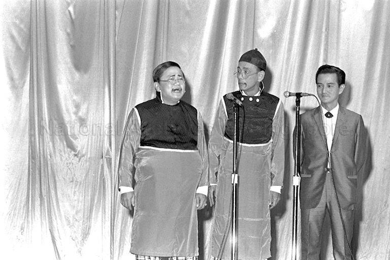 SINGAPORE COMEDIANS (FROM LEFT) YEH FONG AND WANG SA PERFORM