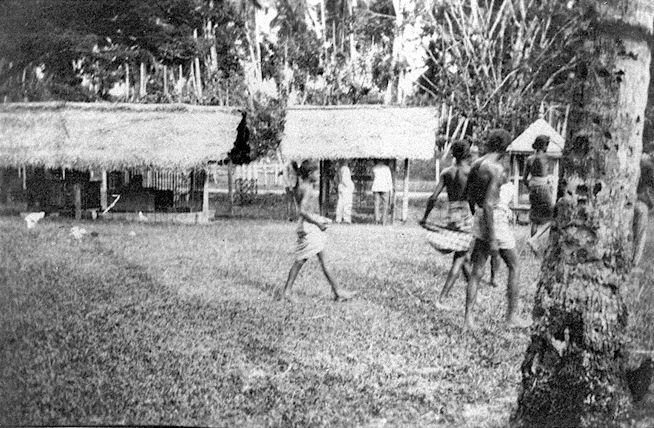 INIDAN WORKERS AT RUBBER ESTATE