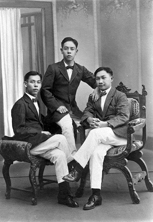 STUDIO PHOTOGRAPH OF THREE CHINESE MEN