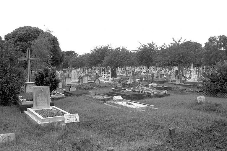 BIDADARI CHRISTIAN CEMETERY AT UPPER SERANGOON RD