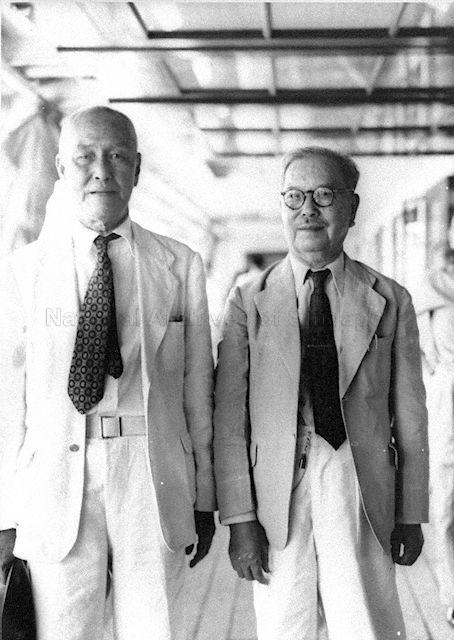 PHOTOGRAPH OF TAN KAH KEE WITH LIM CHER MENG, A TEOCHEW