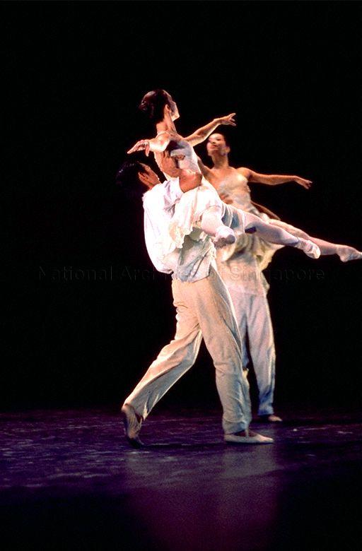Full dress rehearsal of Goh Choo San's 25-minute ballet