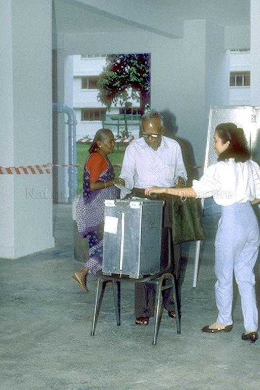 1998 General Election - Elderly gentleman receiving