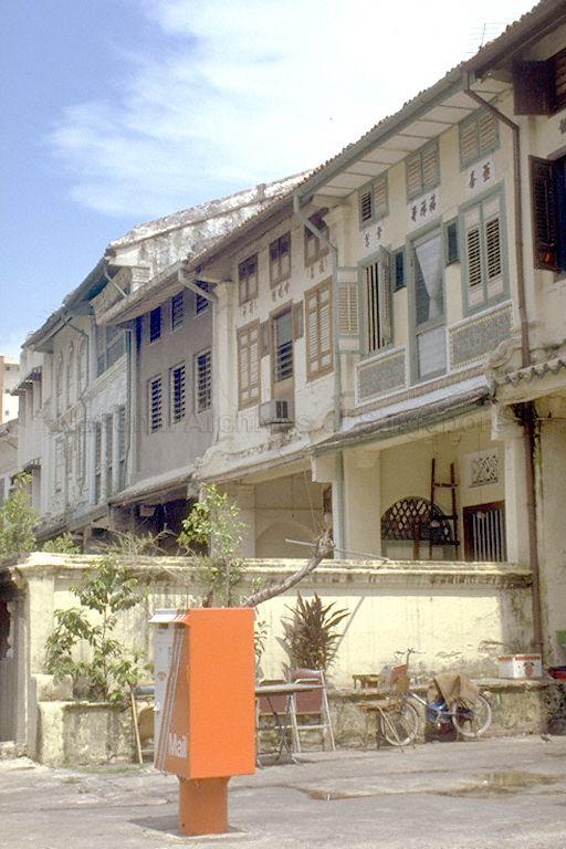 DWELLING HOUSES ALONG NEIL ROAD