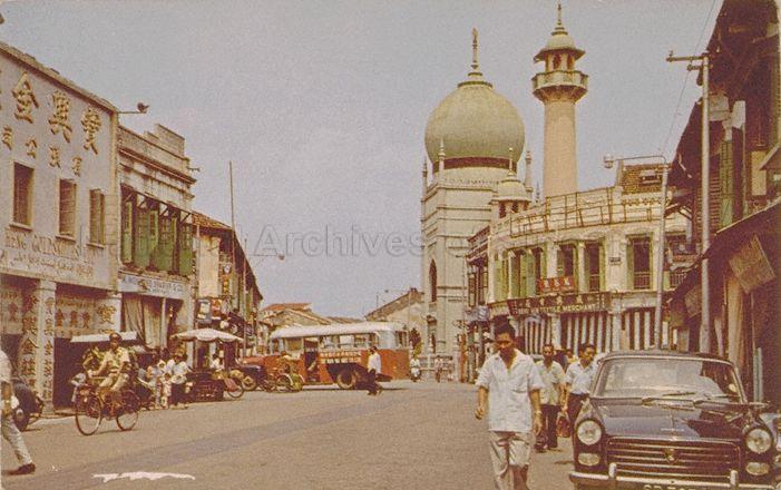 NORTH BRIDGE ROAD WITH SULTAN MOSQUE IN THE BACKGROUND