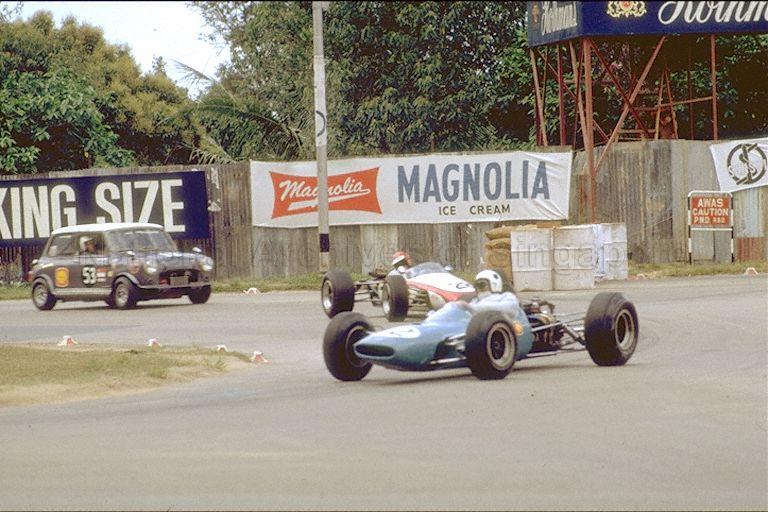 WILLIAM GRAY'S LOTUS 41 TWIN CAM AHEAD OF RODNEY SEOW'S