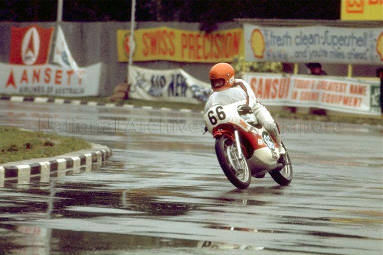 SINGAPORE'S GERRY LOOI STILL HAD THE BEST POSSIBLE SET UP