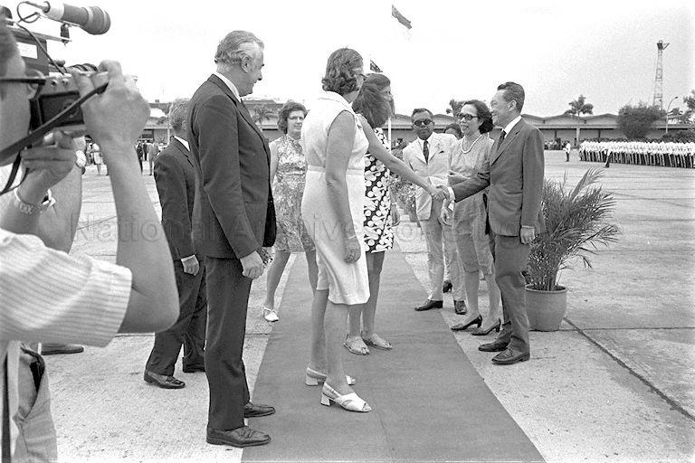 Australian Prime Minister Gough Whitlam, Mrs Margaret