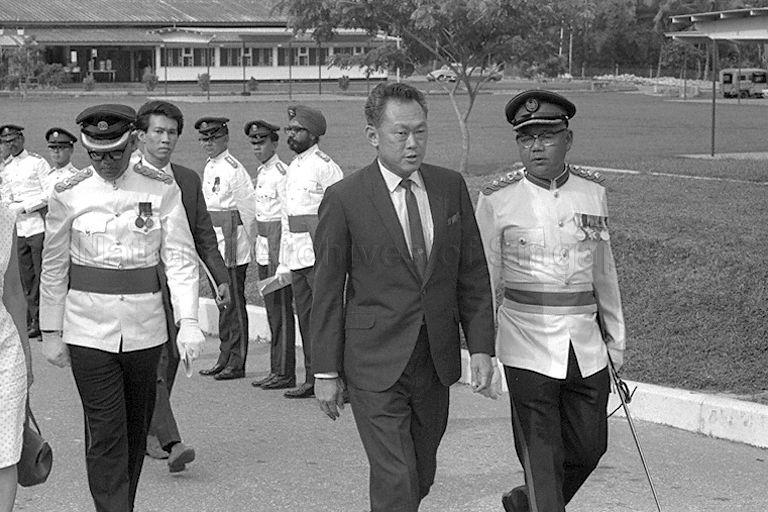 Prime Minister Lee Kuan Yew arriving for Commissioning