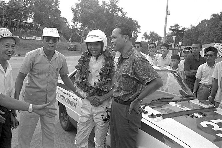 Minister for Social Affairs Othman Wok (right) with a