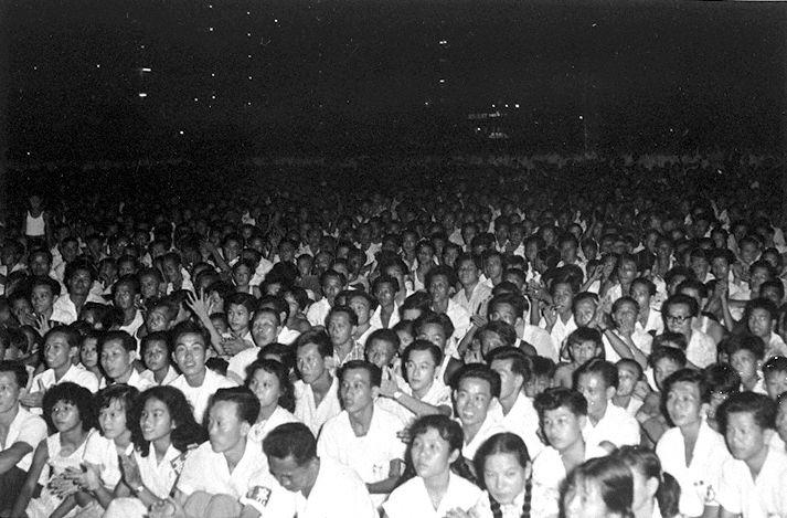 Many Chinese Middle School students were on-hand to provide