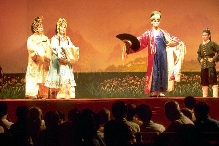 CHINESE WAYANG - PING SHEH "THE WITTY MAID" AT SINGAPORE