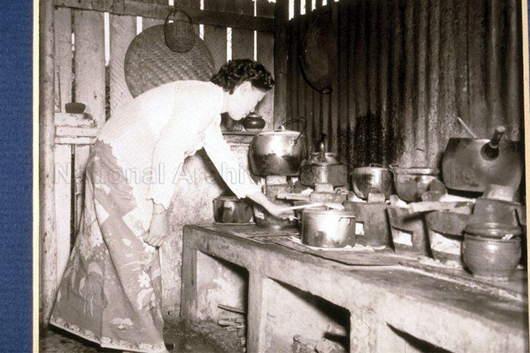 KAMPONG DAYS EXHIBITION - HOUSEWIFE IN KAMPONG KITCHEN