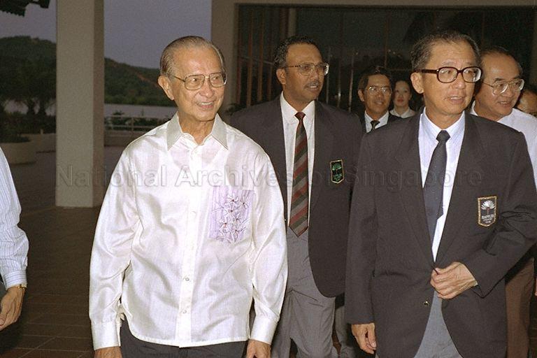Receiving President Wee Kim Wee as he arrives for the dinner