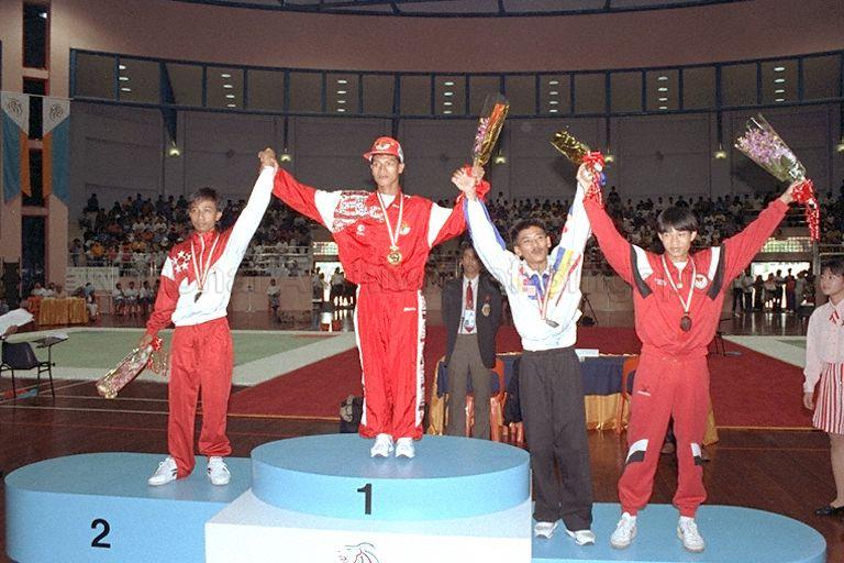 17th South-East Asia (SEA) Games 1993 prize presentation