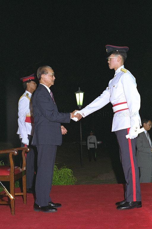 President Wee Kim Wee presenting award to President's