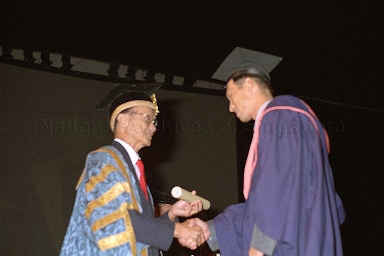 President Wee Kim Wee (left) presiding over the National