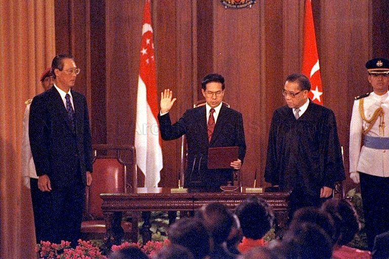 Elected President Ong Teng Cheong taking Oath of Office at