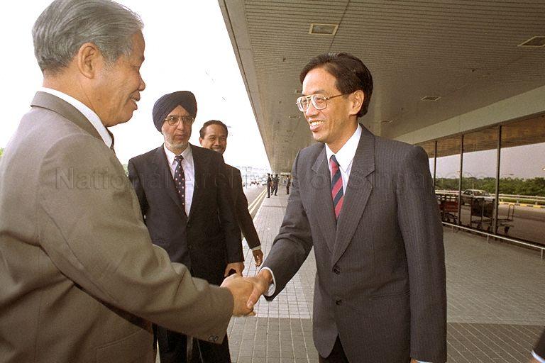Director-General of Civil Aviation Wong Woon Liong (right)