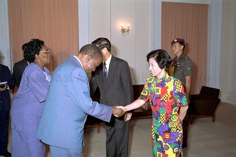 President Ong Teng Cheong (partially hidden) and First Lady