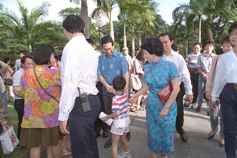 President Ong Teng Cheong, accompanied by the First Lady,