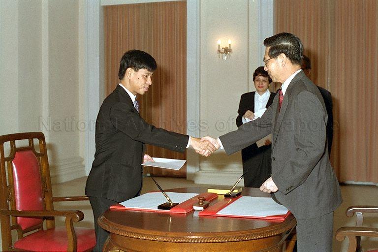 MR CHOO HAN TECK RECEIVES INSTRUMENT OF APPOINTMENT AS