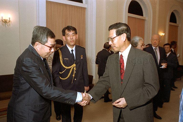 PRESIDENT ONG TENG CHEONG WELCOMING FORMER MEMBER OF