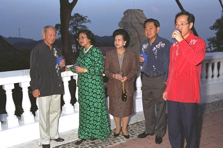 Minister for Trade and Industry Yeo Cheow Tong at the