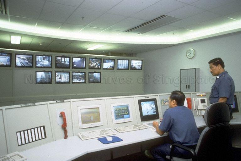 MR GOH CHEE WEE OFFICIATES AT OPENING OF KEPPEL DISTRIPARK P